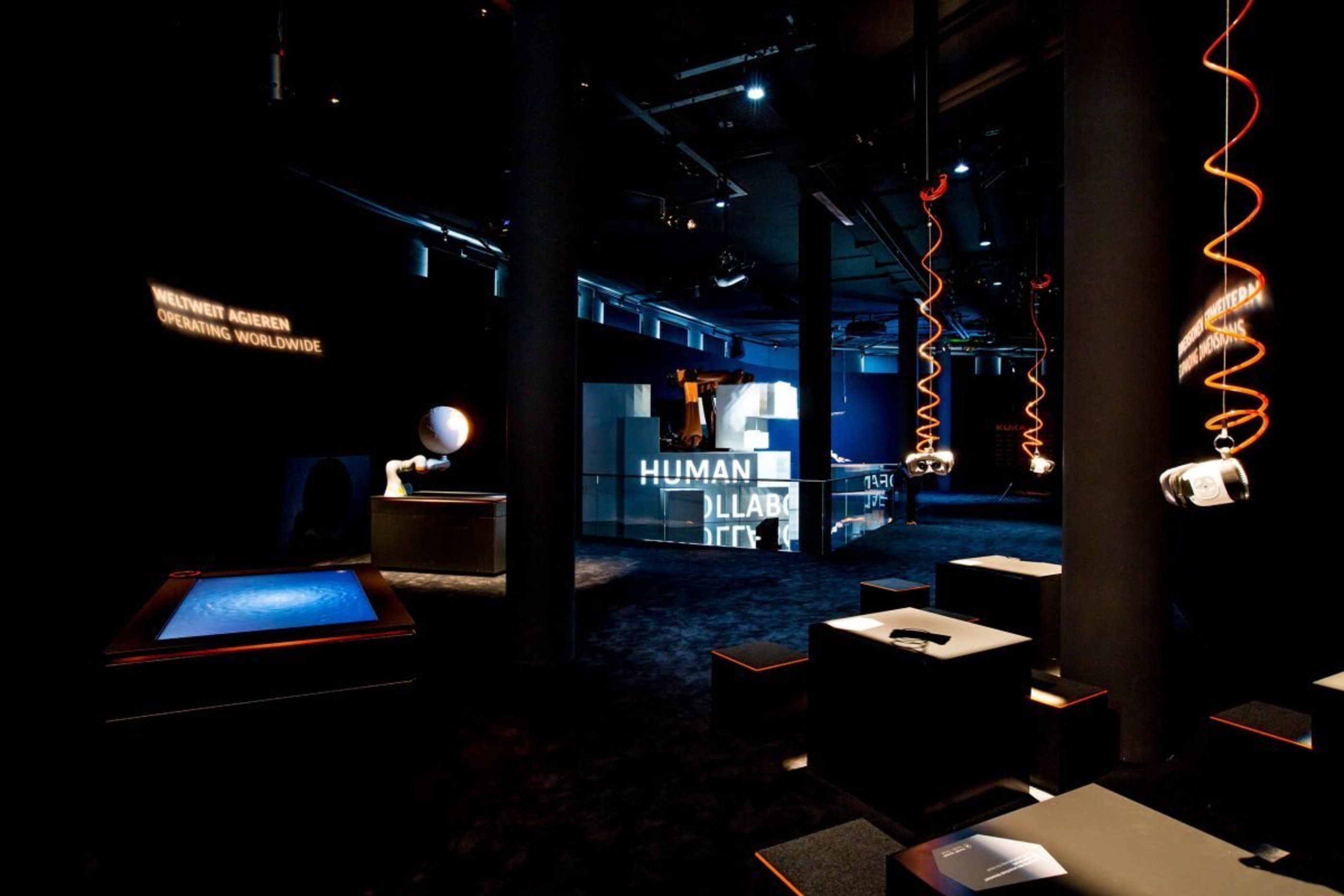 MESO – KUKA: Robotic showroom for industry brand experience